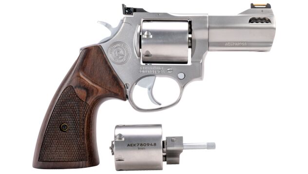 TAURUS 692 EXECUTIVE 357MAG/ 38SPL 9MM 3" 7-SH SS WALNUT